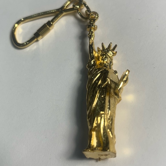 None | Accessories | Vintage Statue Of Liberty Heavy Keychain | Poshmark